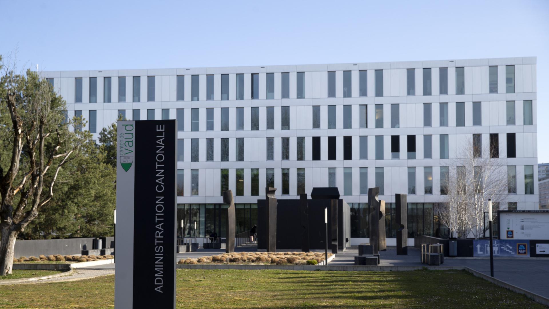 Renens (VD) : féminicide, accusé d'assassinat de son ex-compagne - La Télé