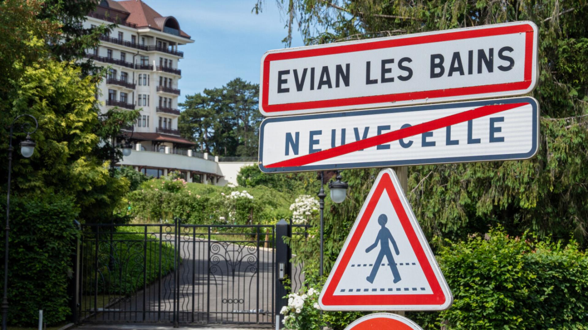 G7 : l'armée de l'air déploie une bulle de protection aérienne - La Télé