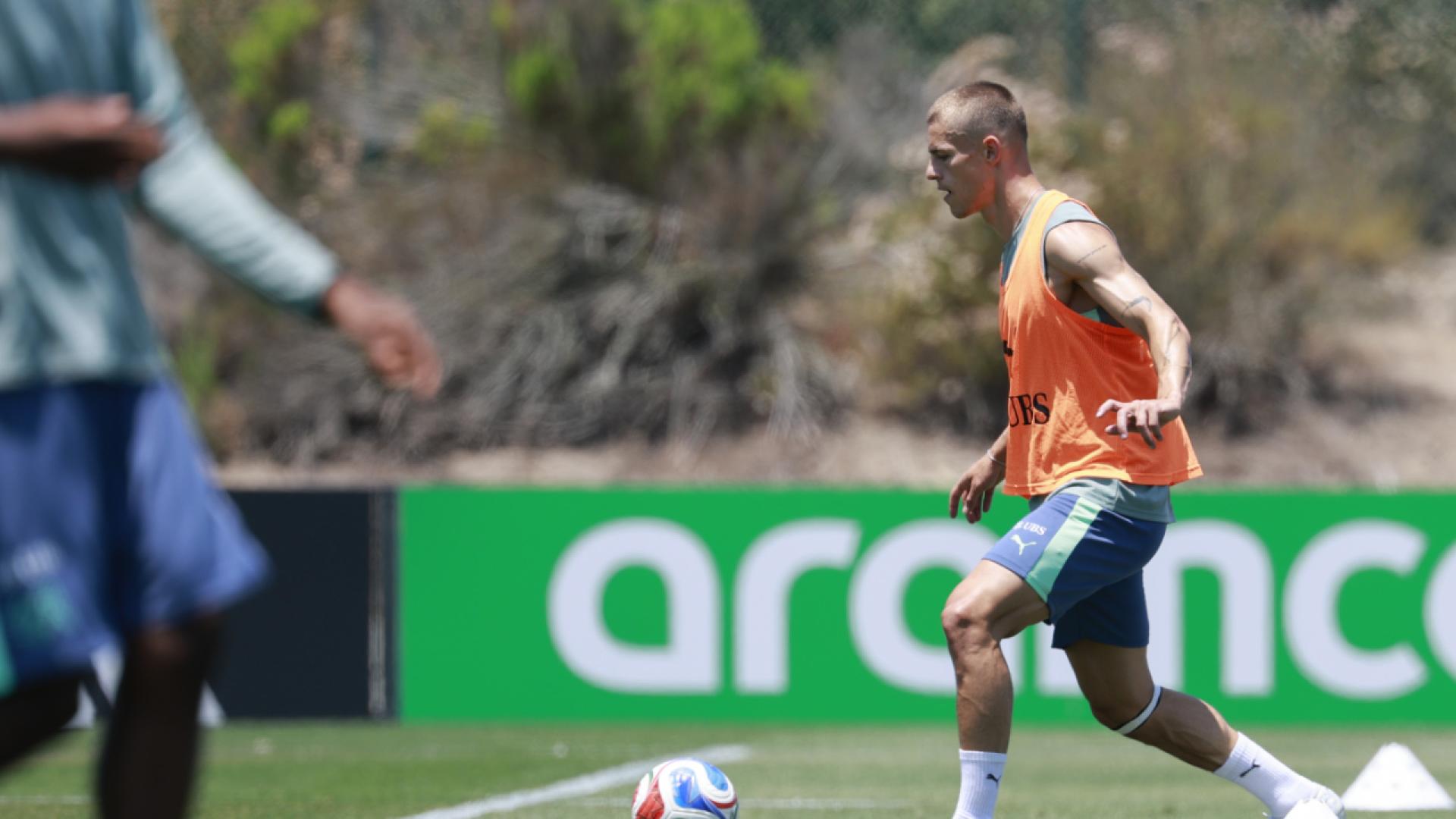 Miro Muheim blessé : incertain pour le match Suisse-Bosnie au Mondial ...