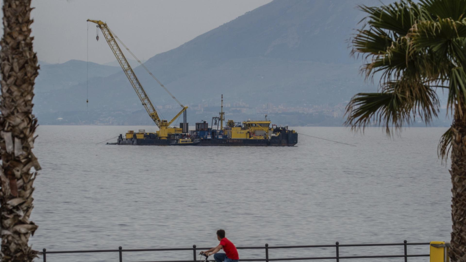 Récupération de l'Épave du Super Yacht Bayesian en Sicile - La Télé